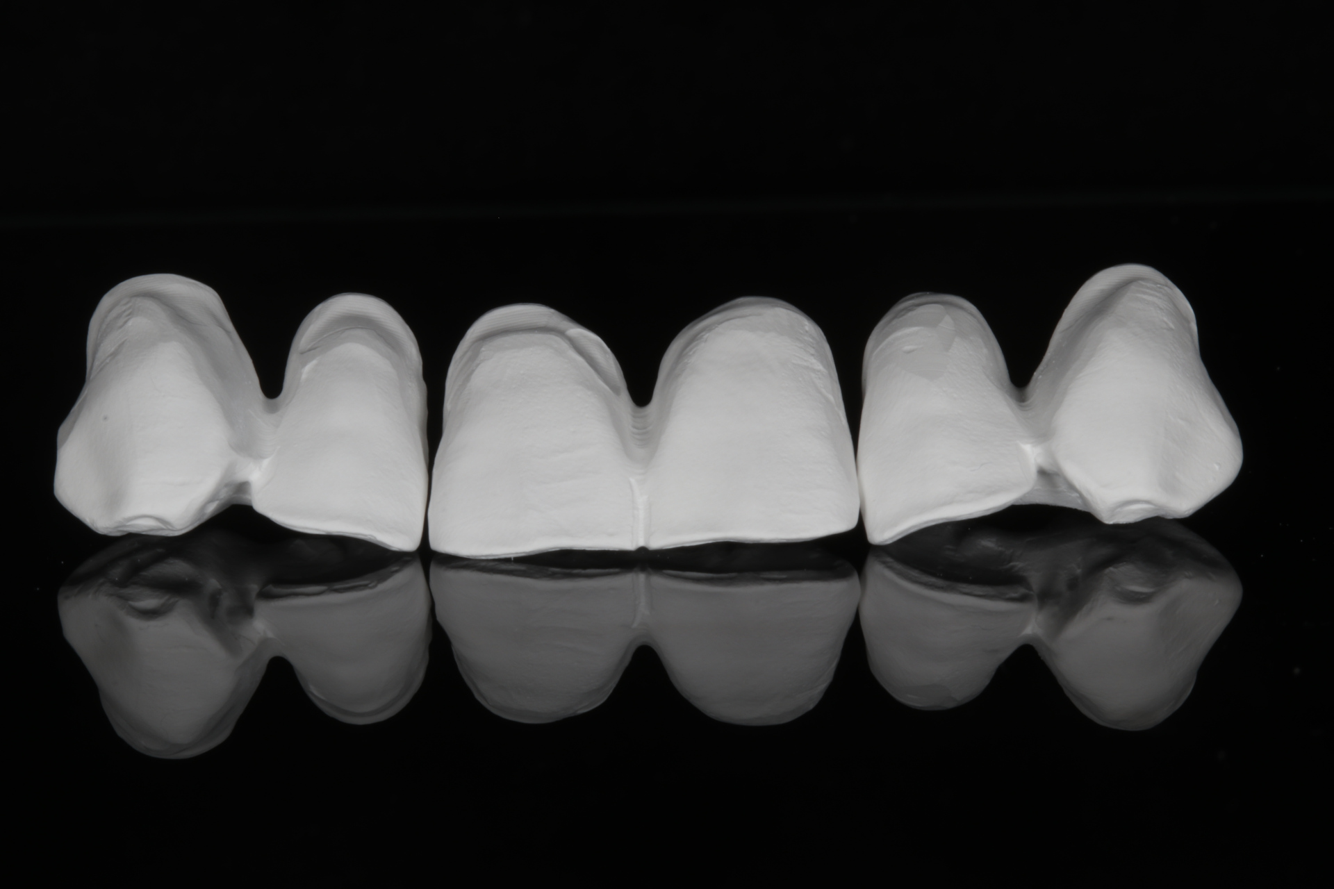 The zirconia dream team: Effect liquids and micro-layering
